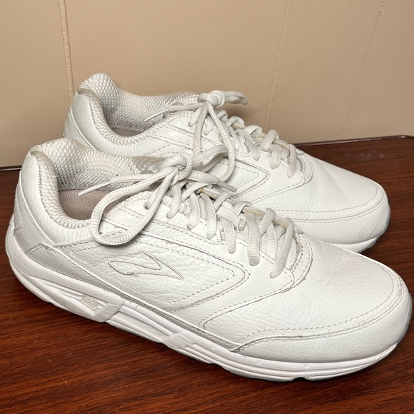 Brooks Addiction | Shoes | Brooks Addiction Walker Womens Wide | Poshmark